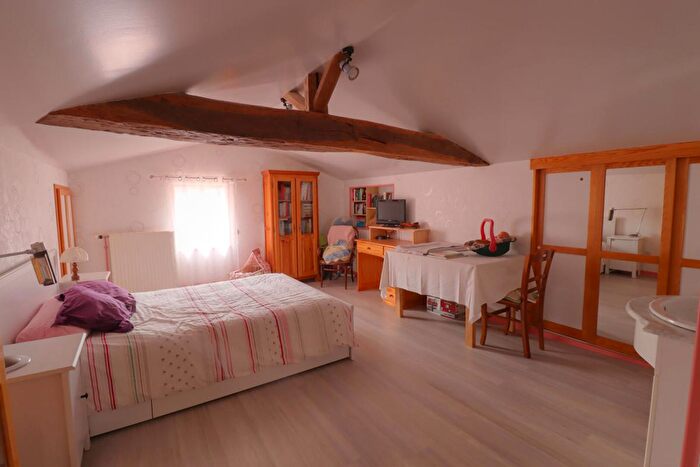 Maison à vendre - Cherveux - 4 pièces - 3 chambres