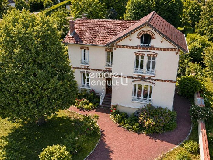 Maison 9 pièces à Dreux, Centre-ville, à vendre