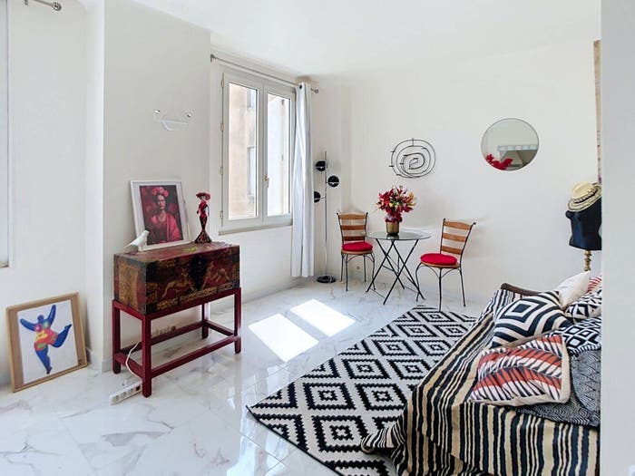 Zone Pietonne, Avignon : Appartement 2 pièces à louer