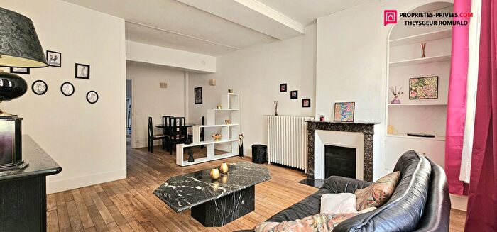 Maison à vendre - Château-Renard - 6 pièces - 4 chambres