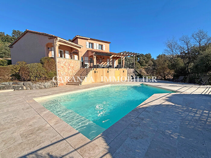 Maison à vendre - Le Plan-de-la-Tour - 5 pièces - 4 chambres