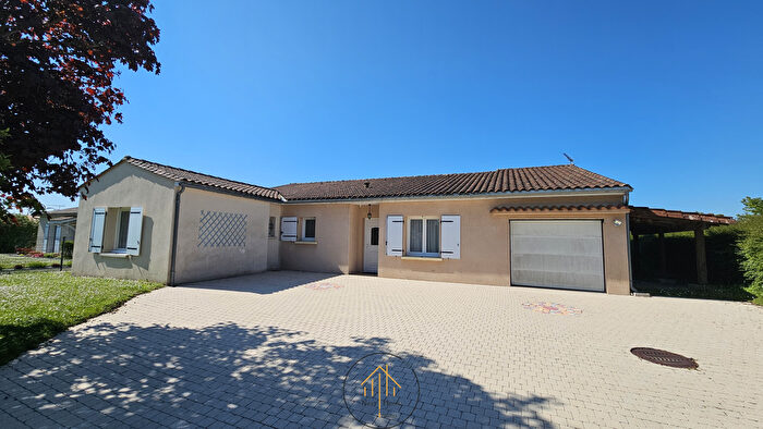 Maison à vendre - Saint-Laurent-de-Belzagot - 5 pièces - 3 chambres