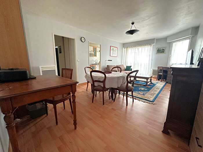 Appartement à louer - Rosny-sous-Bois, La Bossière - 2 pièces - 1 chambre