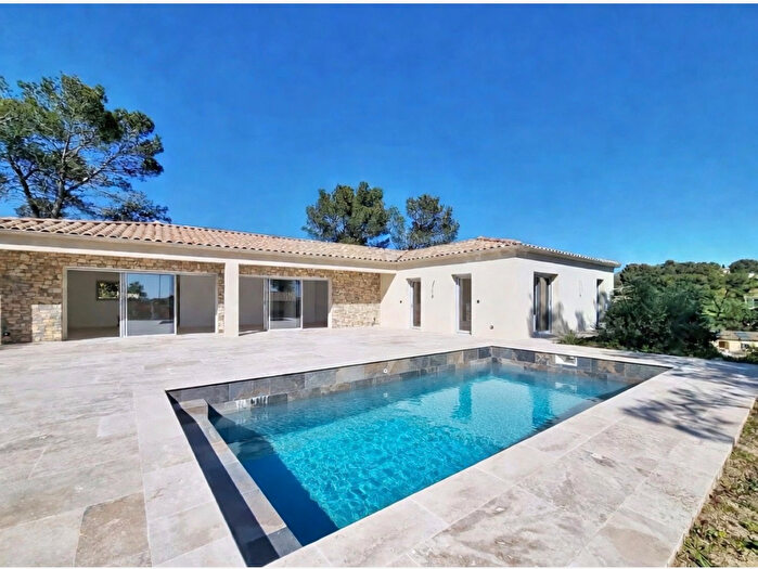 Maison 6 pièces à Nîmes, Mas de Lauze, Carreau de Lanes, à vendre