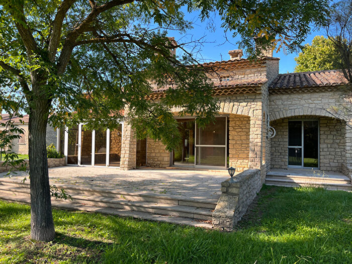 Maison 5 pièces à vendre à Eyragues