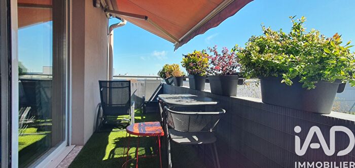 Appartement à vendre - Vénissieux, Parilly - 4 pièces - 2 chambres