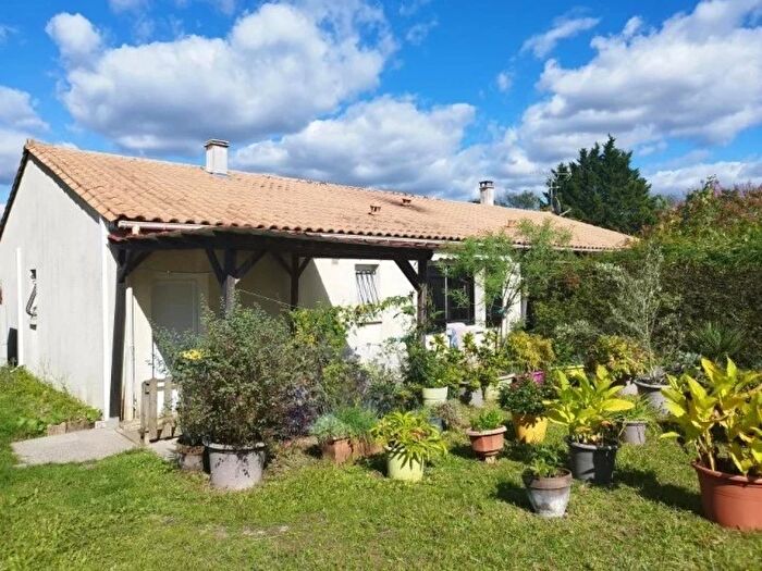 Maison à vendre - Garat - 5 pièces - 4 chambres