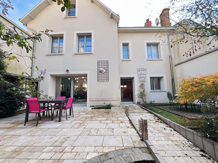 Maison à vendre - Jargeau - 5 pièces - 4 chambres