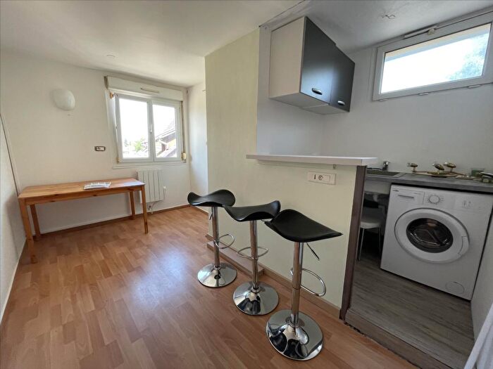 Appartement à louer - Ottmarsheim - 2 pièces - 1 chambre