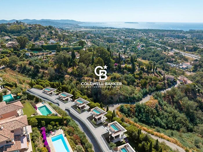 Maison à vendre - Mandelieu-la-Napoule, Capitou - 4 pièces - 3 chambres