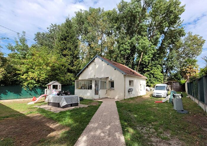 Le Thillay : Maison 3 pièces à vendre