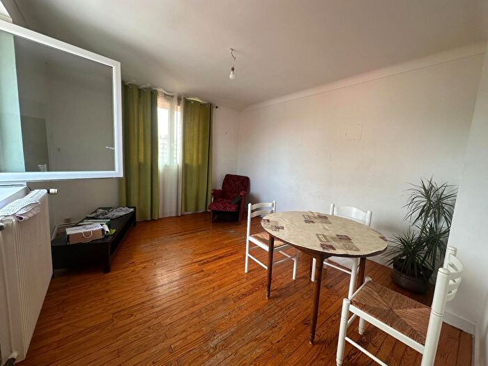 Appartement à louer - Rive-de-Gier, Jean Jaurès - 2 pièces - 1 chambre