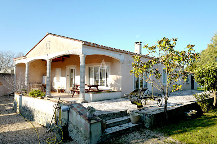 Maisons à vendre et appartements à louer - 1
