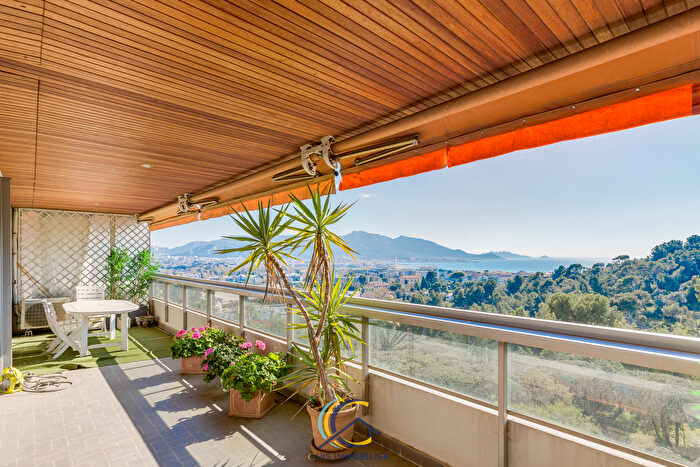 Appartement à vendre - Marseille e , Perier - 4 pièces - 3 chambres