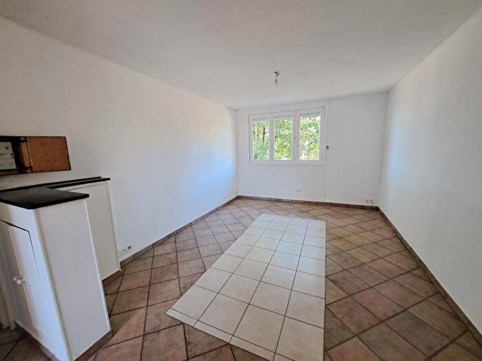 Beaurepaire : Appartement 3 pièces à louer