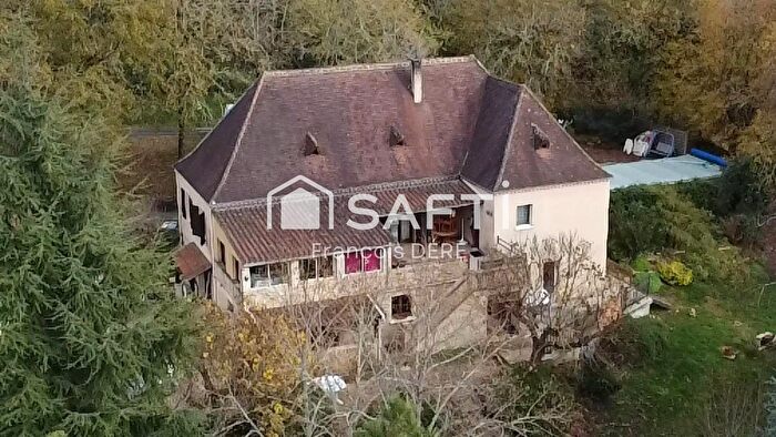 Maison à vendre - Le Buisson-de-Cadouin - 9 pièces - 6 chambres