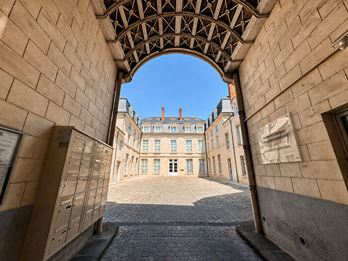 Appartement 5 pièces à vendre à Orléans, Cathédrale, Jeanne d'Arc