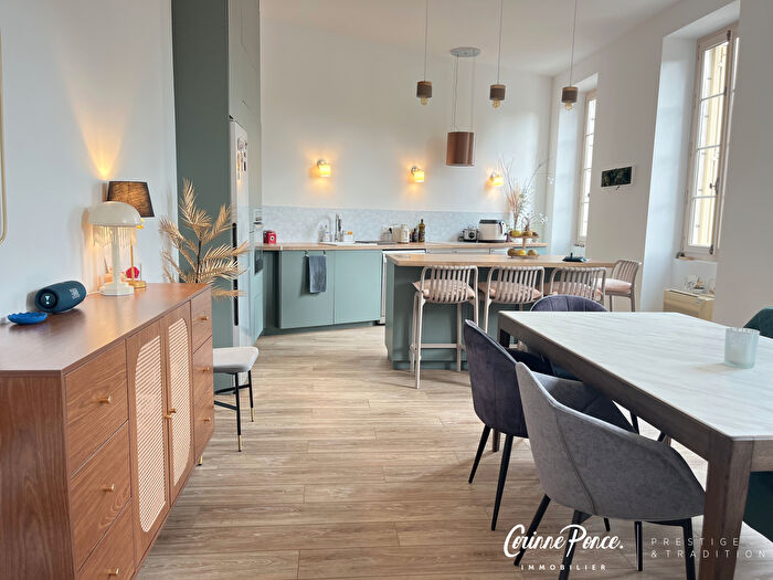 Appartement à vendre - Nîmes - 4 pièces - 3 chambres