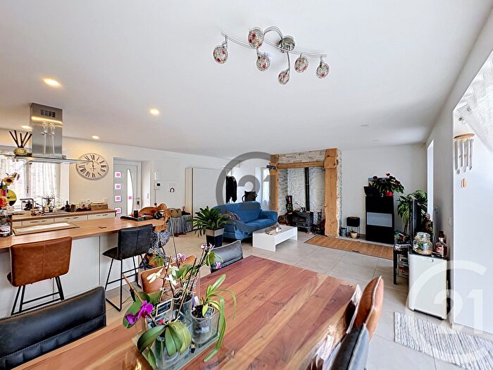 Maison 6 pièces à Ozouer-le-Voulgis, à vendre