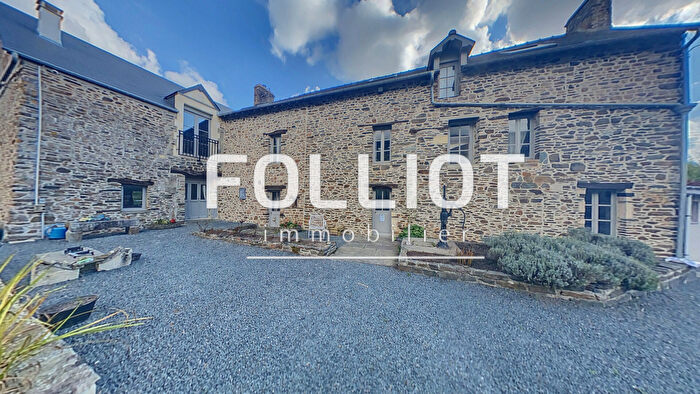 Maison à vendre - Saint-Martin-de-Sallen - 13 pièces - 6 chambres