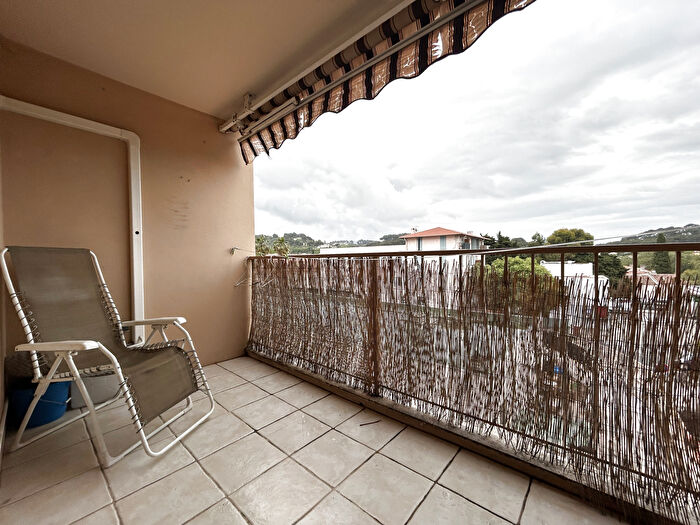 Appartement 4 pièces à vendre - Ollioules, Saint-Joseph, Gare