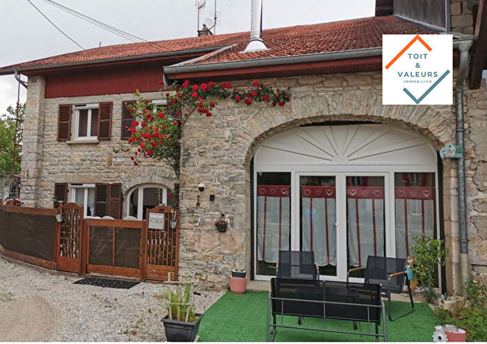 Andelot-en-Montagne : Maison 6 pièces à vendre