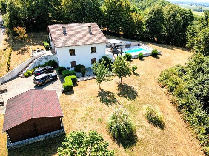Maison 6 pièces à vendre à Troncens