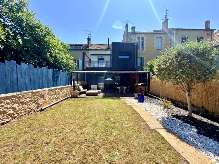 Maison 6 pièces à Bergerac, à vendre