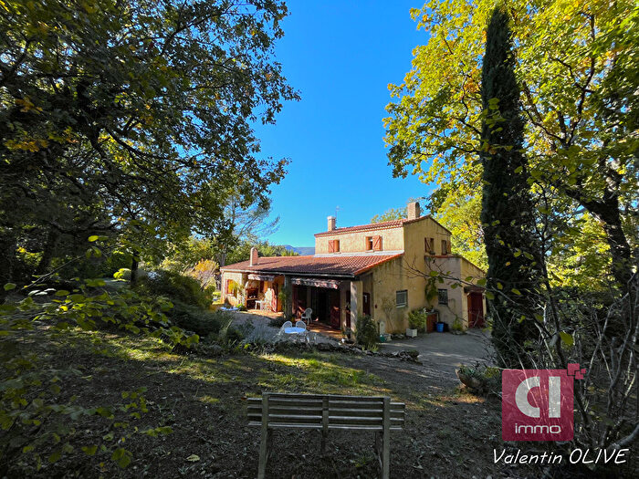 Maison à vendre - Néoules - 4 pièces - 2 chambres