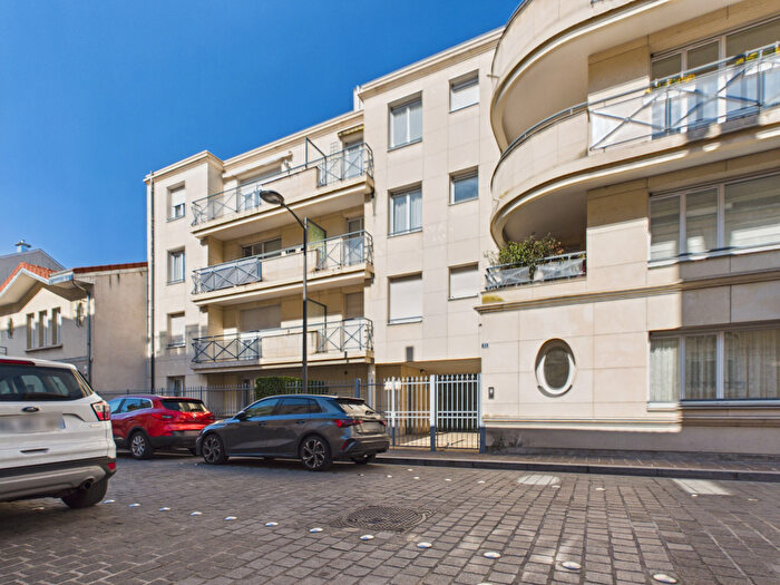 Appartement à vendre - Reims, Centre-ville - 2 pièces - 1 chambre