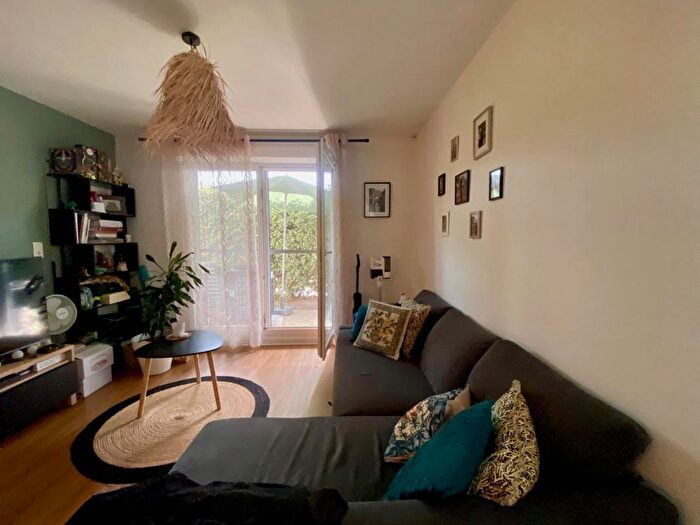 Appartement à louer - Montussan - 2 pièces - 1 chambre