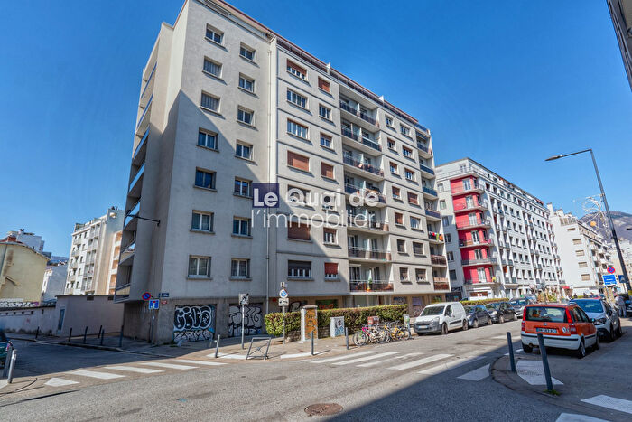 Appartement à vendre - Grenoble, La Capuche, Grands Boulevards - 3 pièces - 2 chambres