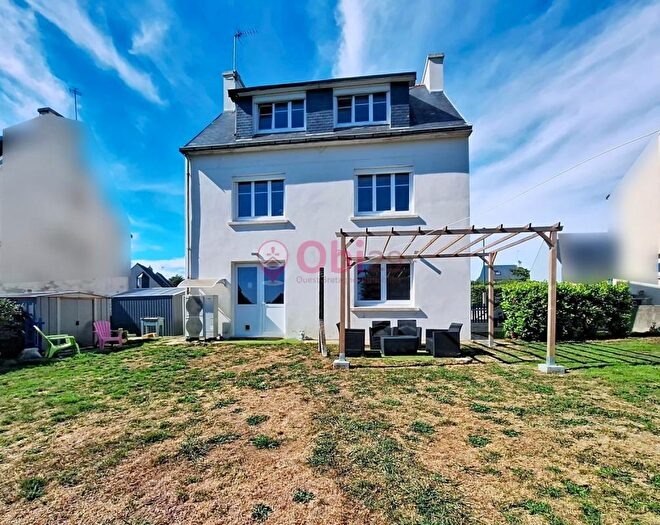 Maison 5 pièces à vendre à Edern