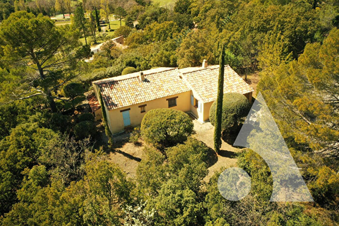 Maison 4 pièces à vendre à Tourtour
