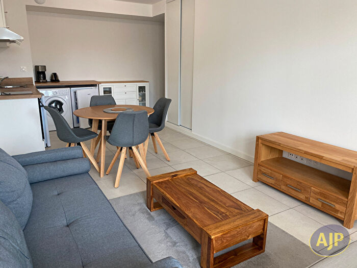 Appartement à louer - Gujan-Mestras, Gujan - 2 pièces - 1 chambre