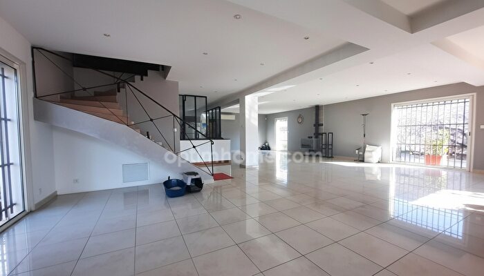 Maison à vendre - Châteauneuf-les-Martigues - 10 pièces - 4 chambres