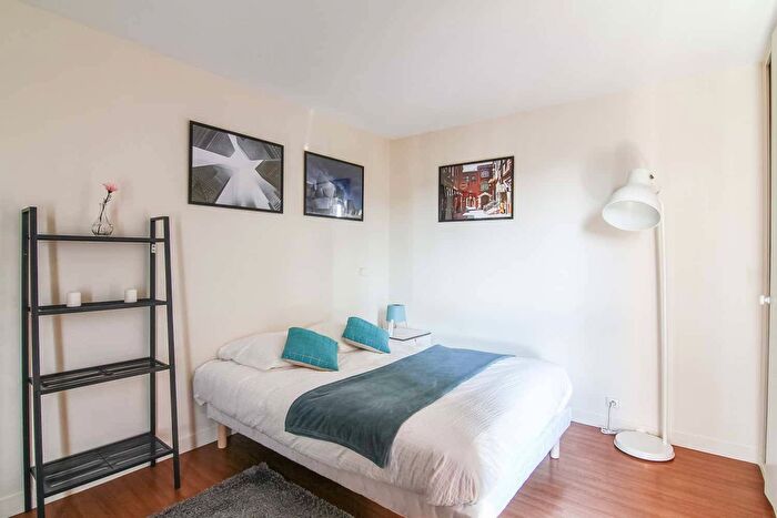Appartement 1 pièce à louer - Rueil sur Seine-Plaine-Gare, Rueil-Malmaison
