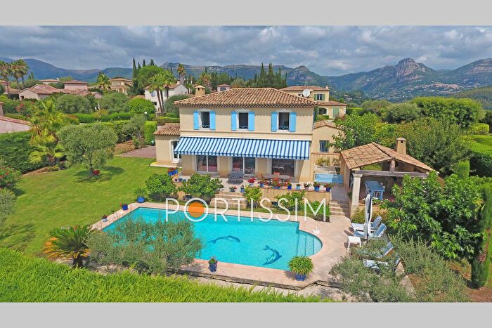 Maison 6 pièces à Vence, à vendre