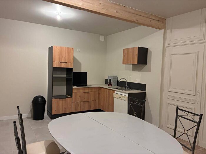 Appartement à louer - Savigny - 6 pièces - 5 chambres