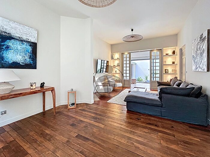 Maison à vendre - Saint-Quentin, Centre-ville - 7 pièces - 4 chambres