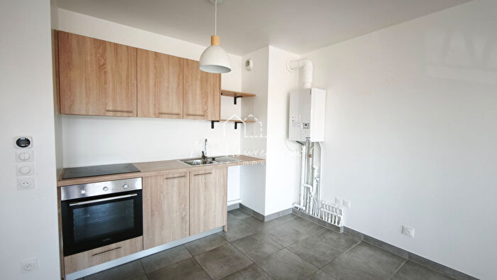 Appartement 3 pièces à louer - Ozoir-la-Ferrière, Vieux village, Armainvilliers, Notre Dame