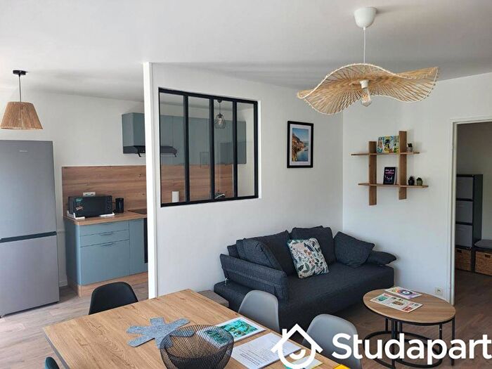 Appartement à louer - La Roseraie, Angers - 1 pièce - 3 chambres