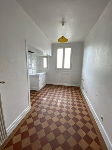 Reims, Europe, Chemin Vert : Appartement 3 pièces à louer
