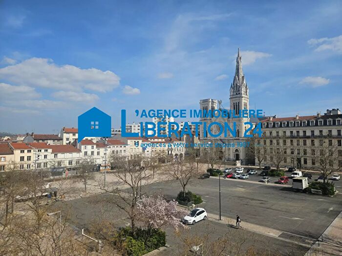 Appartement à vendre - Saint-Chamond, La Valette, Croix Berthaud, Saint-Martin - 5 pièces - 3 chambres