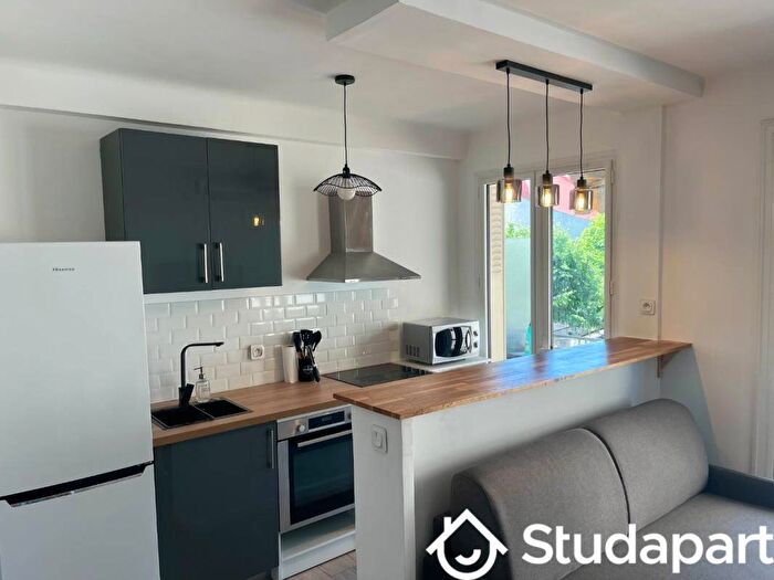 Place de Gaulle, Antibes - Appartement 1 pièce à louer