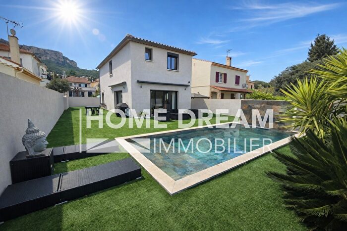 Maison à vendre - Toulon, Les Quatre Chemins - 5 pièces - 4 chambres