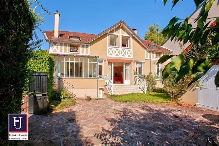 Maison à vendre - Versailles, Porchefontaine - 10 pièces - 7 chambres