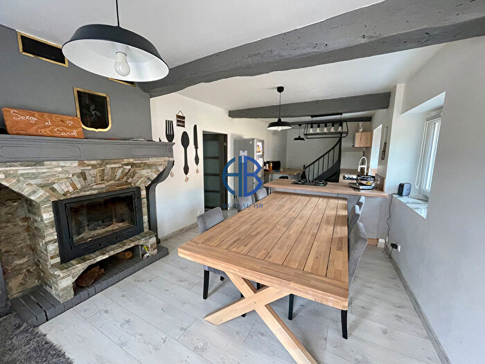 Maison 6 pièces à vendre à Oytier-Saint-Oblas