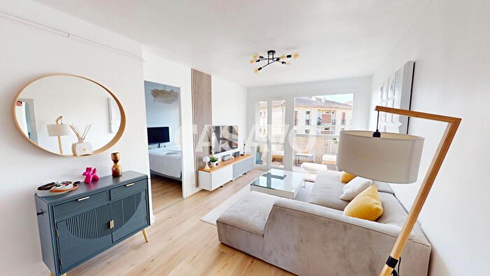 Appartement à vendre - Aix-en-Provence, Pont de Beraud - 4 pièces - 3 chambres