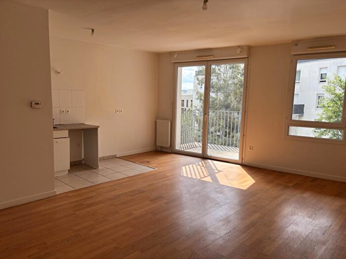 Appartement 3 pièces à vendre - Mantes-la-Jolie, Centre-ville